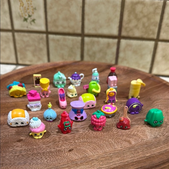 Shopkins | Toys | 25 Shopkins Mini Toys Dolls Fruit Food Clothing ...